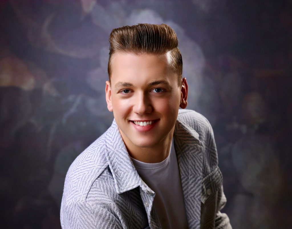 Staff Profiles | Elaine Milbourne